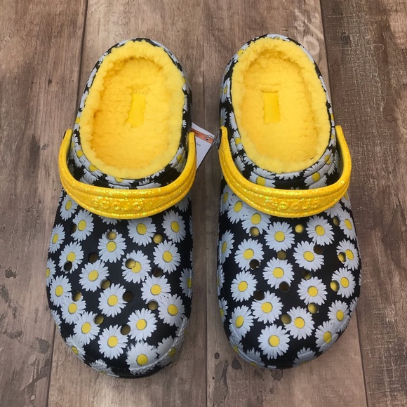 CROCS | Shoes | Crocs Classic Lined Vacay Vibes Clog | Poshmark